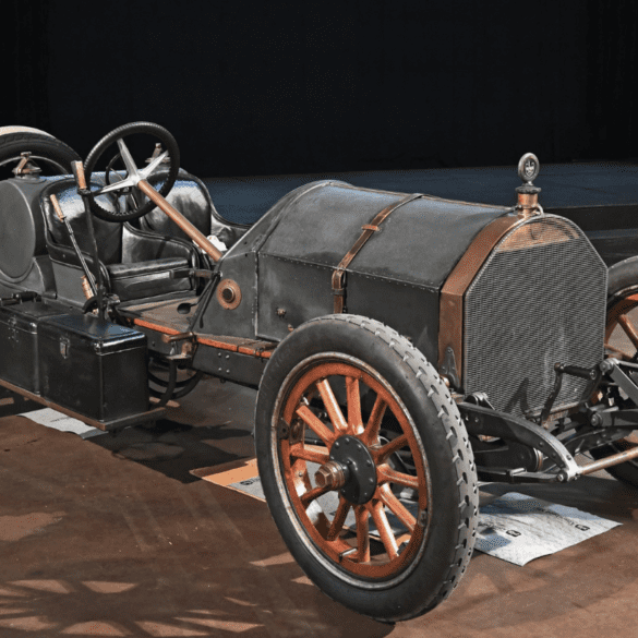 1913 Mercer Raceabout Driving Demonstration